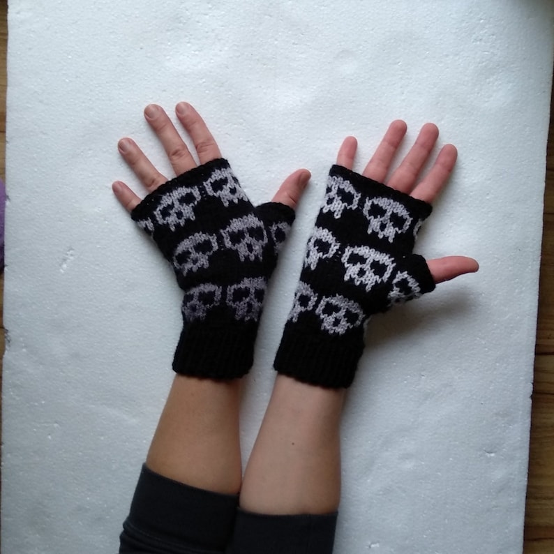 Gothic Arm Warmers With Skulls, Goth Fingerless Gloves, Halloween ...