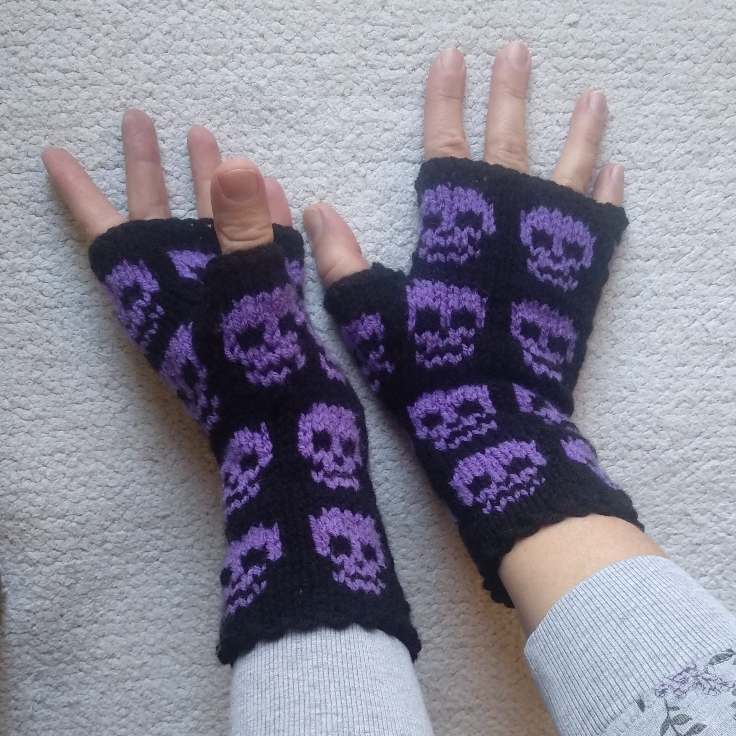 Goth Arm Warmers With Purple Skulls, Emo Fingerless Gloves With Pink ...