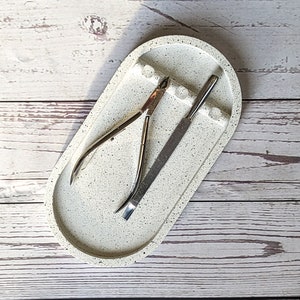 Nail Tool Tray With Rest, Oval Manicure Organiser Dish for Nail or ...