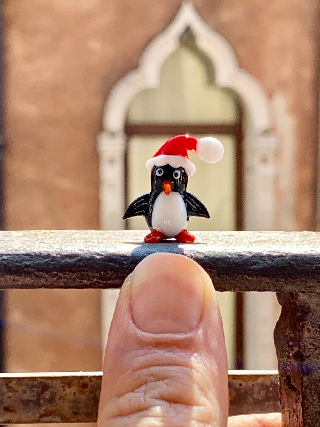 Piccolo Pinguino Con Cappello Di Babbo Natale, Autentica Miniatura in ...