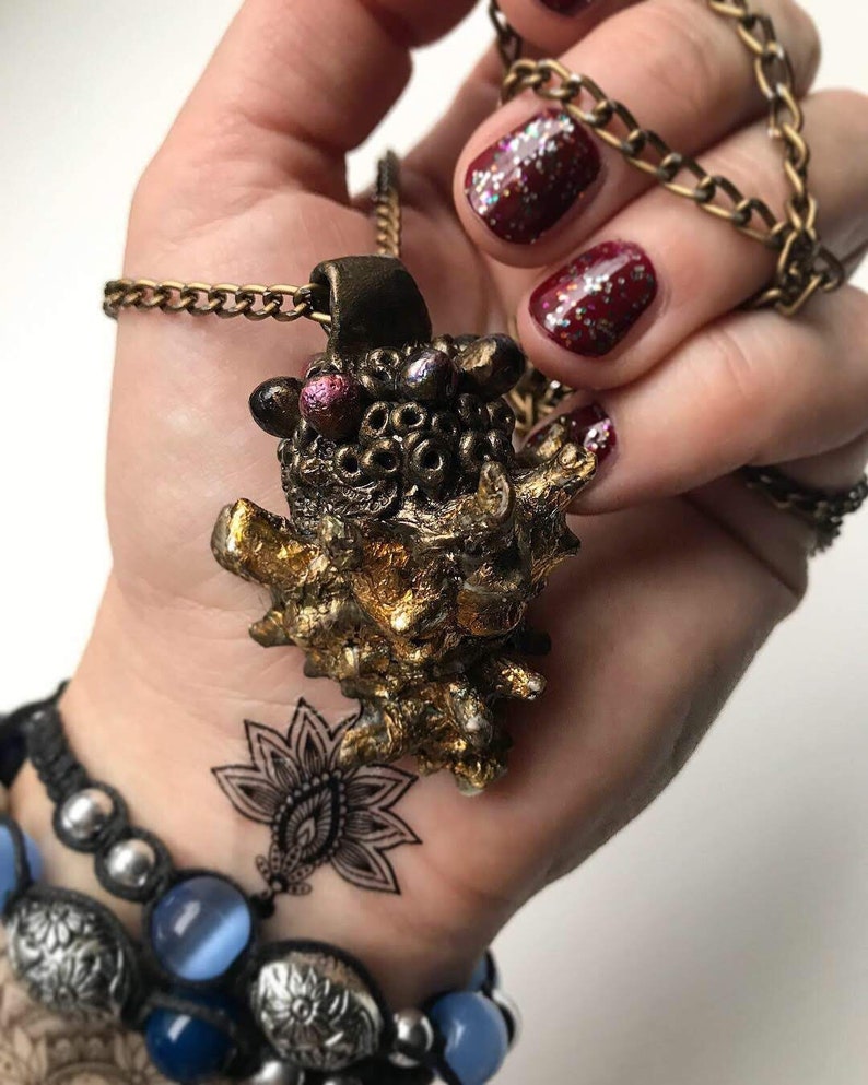 Seashell Necklace Pendant Magic Fantasy Pendant Bronze Golden Shell ...