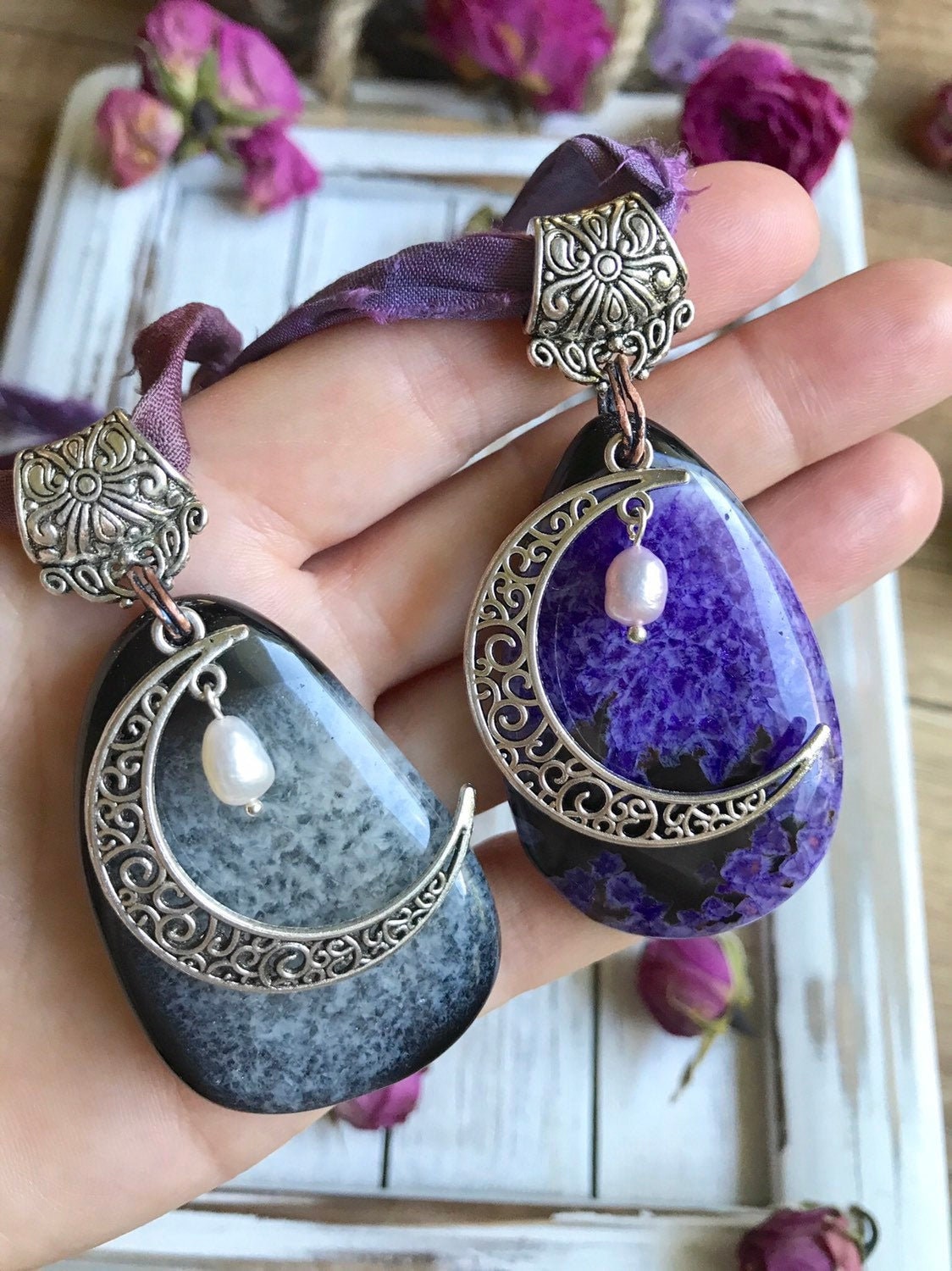 Agate Aura Pendant Necklace 2024 www.alhudapk