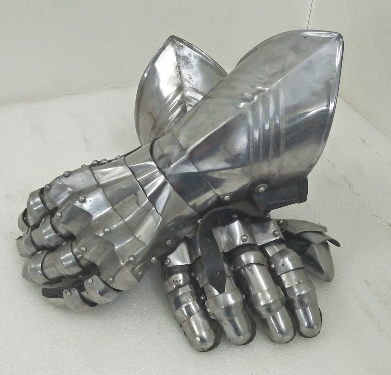 Gothic Gauntlets ,gothic Armored Medieval Polished Knights Gauntlets ...