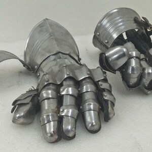 Gothic Gauntlets ,gothic Armored Medieval Polished Knights Gauntlets ...