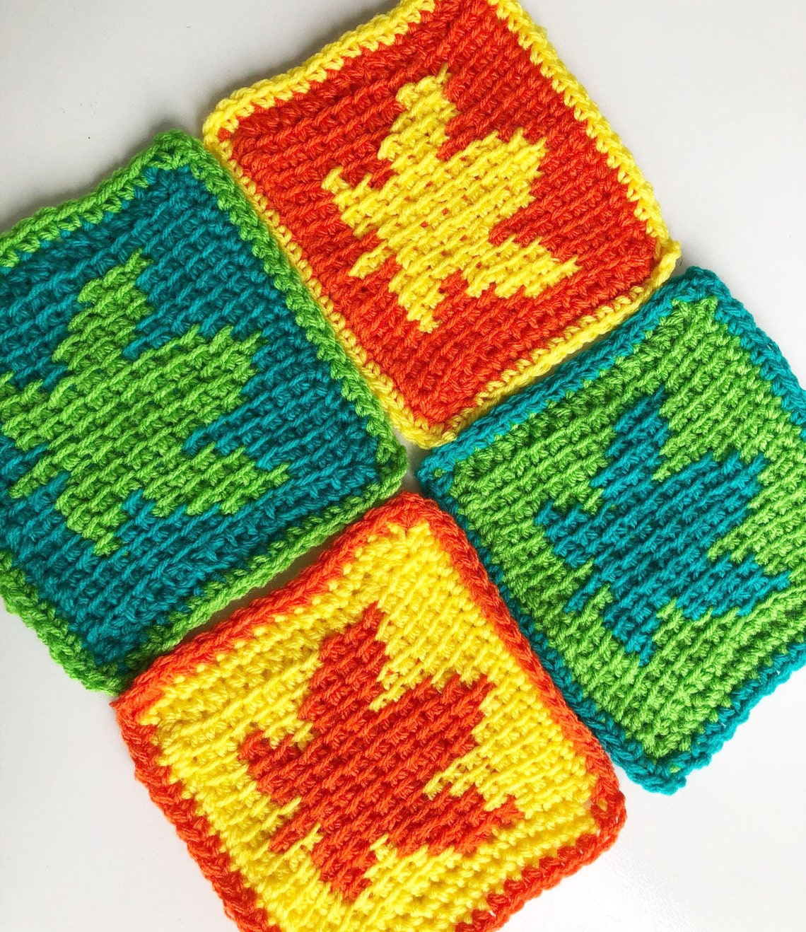 Small Maple Leaf Crochet PATTERN Granny Square Graphghan Tapestry - Etsy