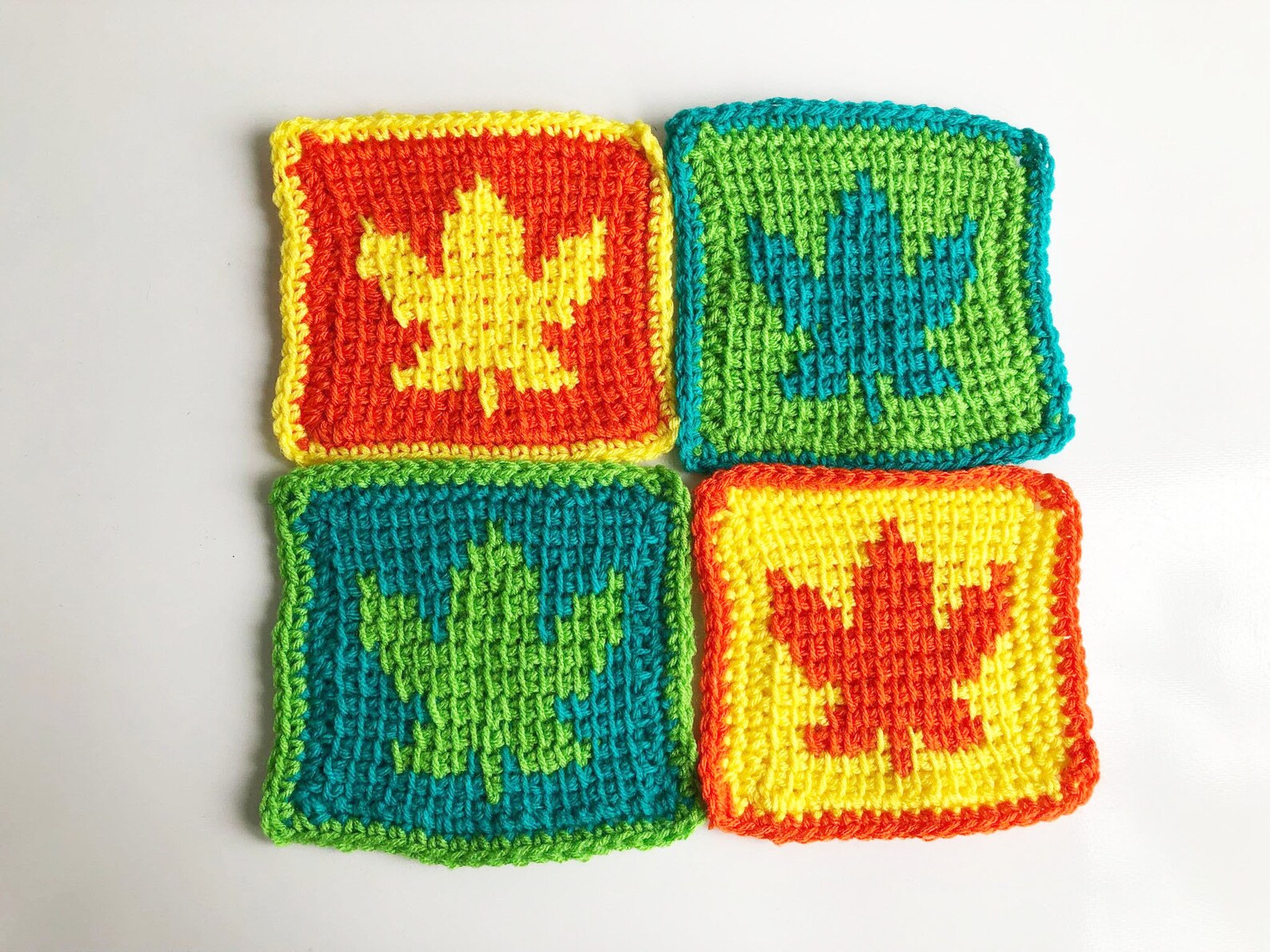 Small Maple Leaf Crochet PATTERN Granny Square Graphghan Tapestry - Etsy