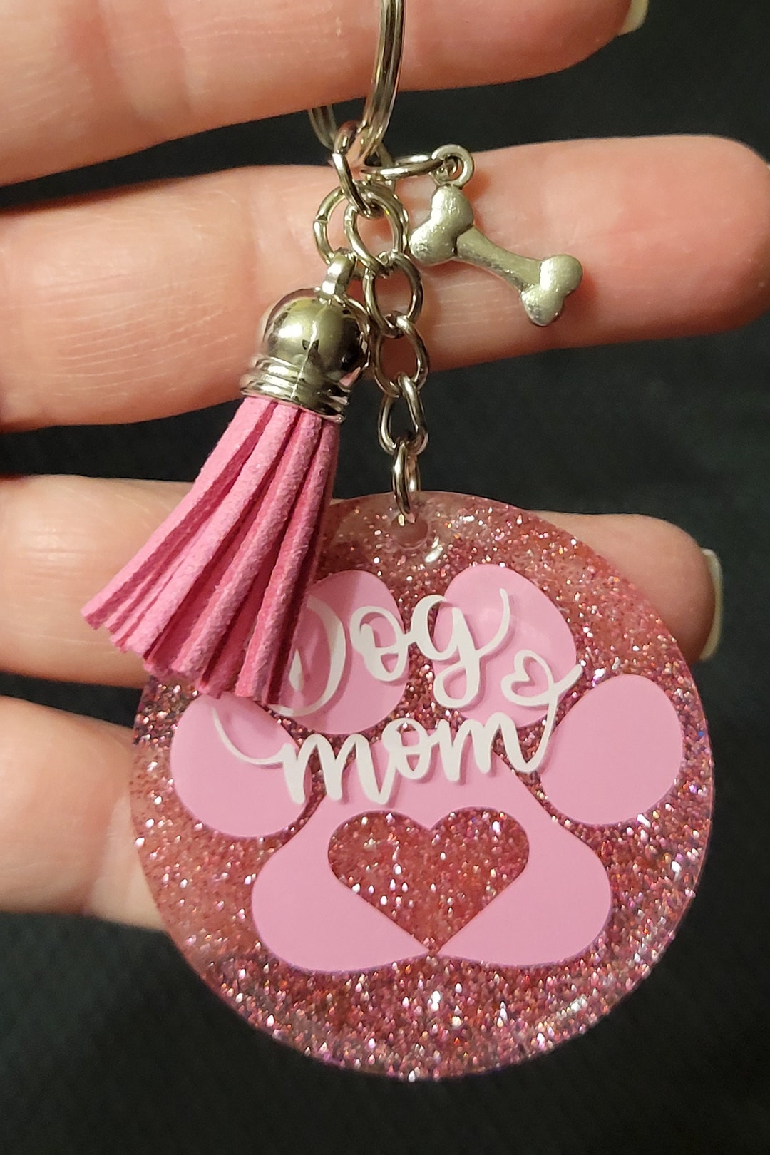 Personalized Dog Mom Key Chain / Paw Print Key Chain - Etsy