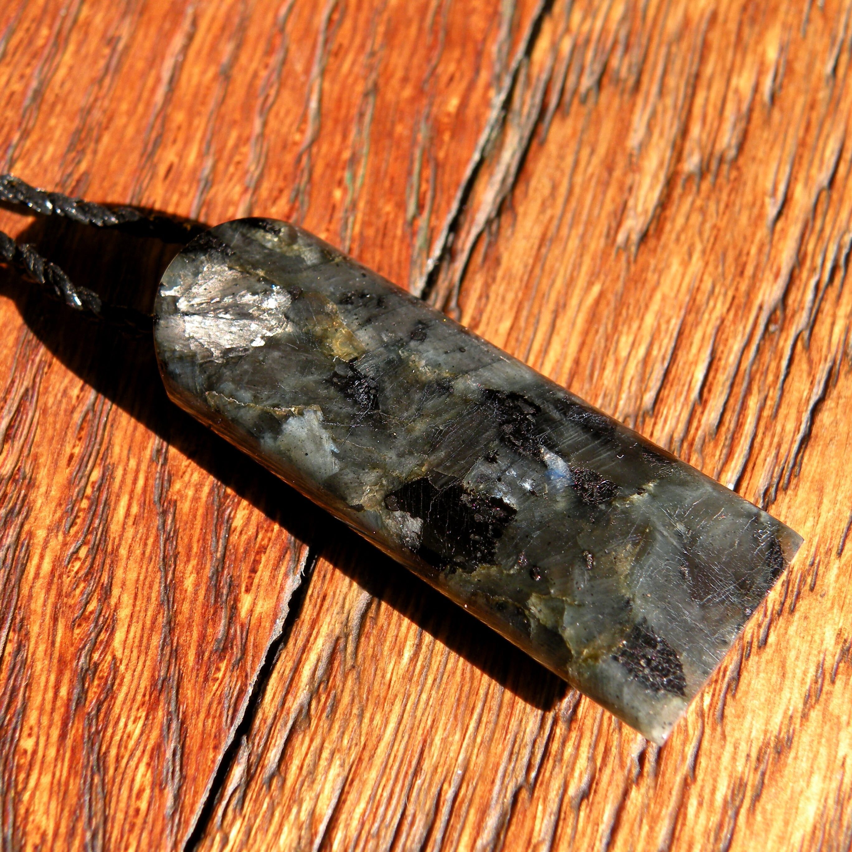 Hand Carved Labradorite Pendant - Etsy