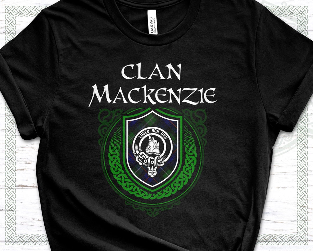 Clan MacKenzie Scottish Tartan T-Shirt mit Clan Crest Badge, Motto und ...