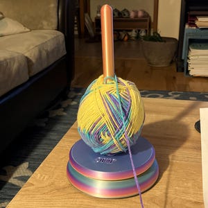 Yarn Holder | Wide Base Spindle , Yarn Spindle, Knitting Tool, Wool ...