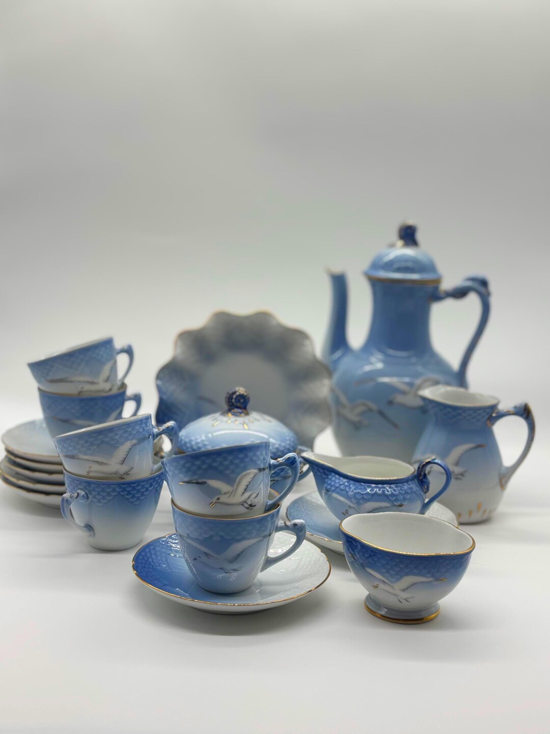 1950s - BING & GRONDAHL, 19 Piece Porcelain Coffee Service in Blue and ...