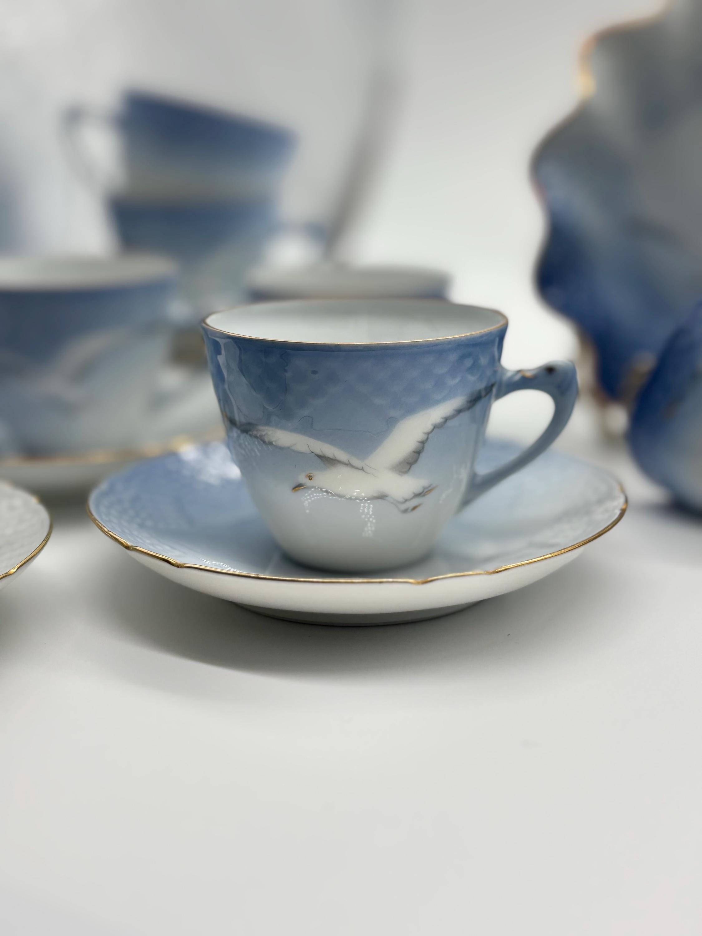 1950s - BING & GRONDAHL, 19 Piece Porcelain Coffee Service in Blue and ...