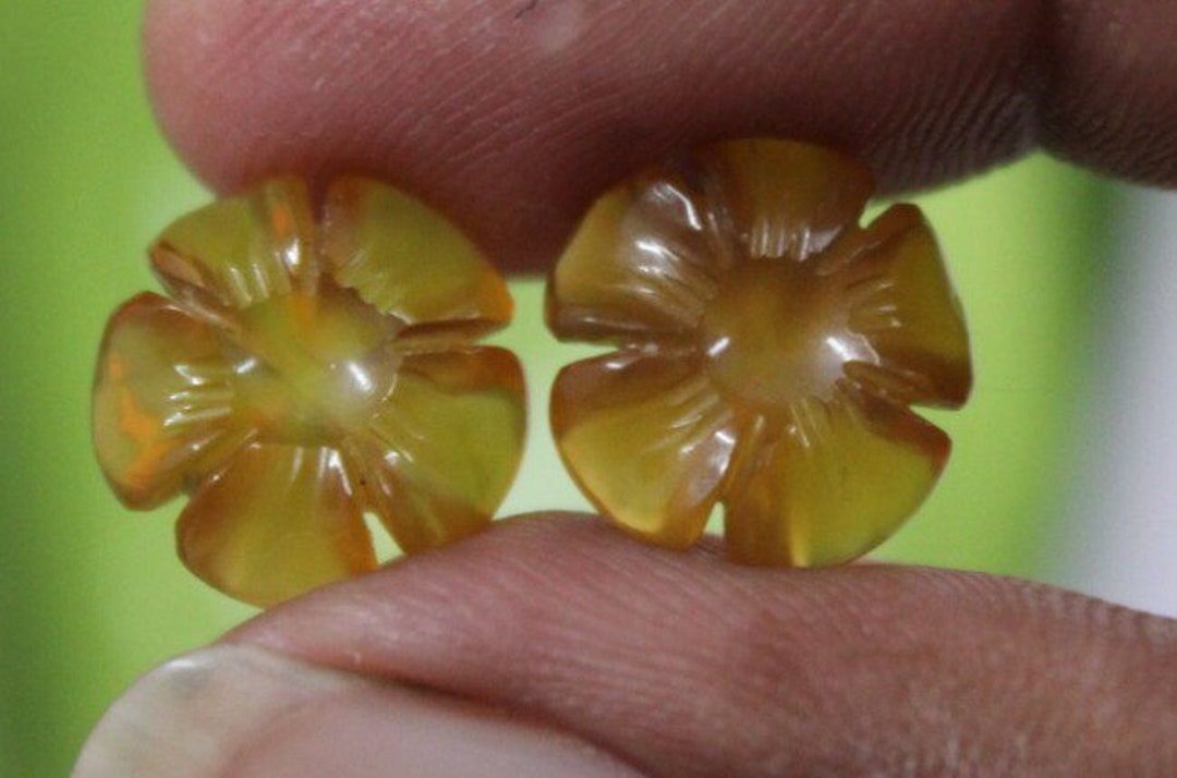 Beautiful Onyx Flower Shaped Carvings - Etsy