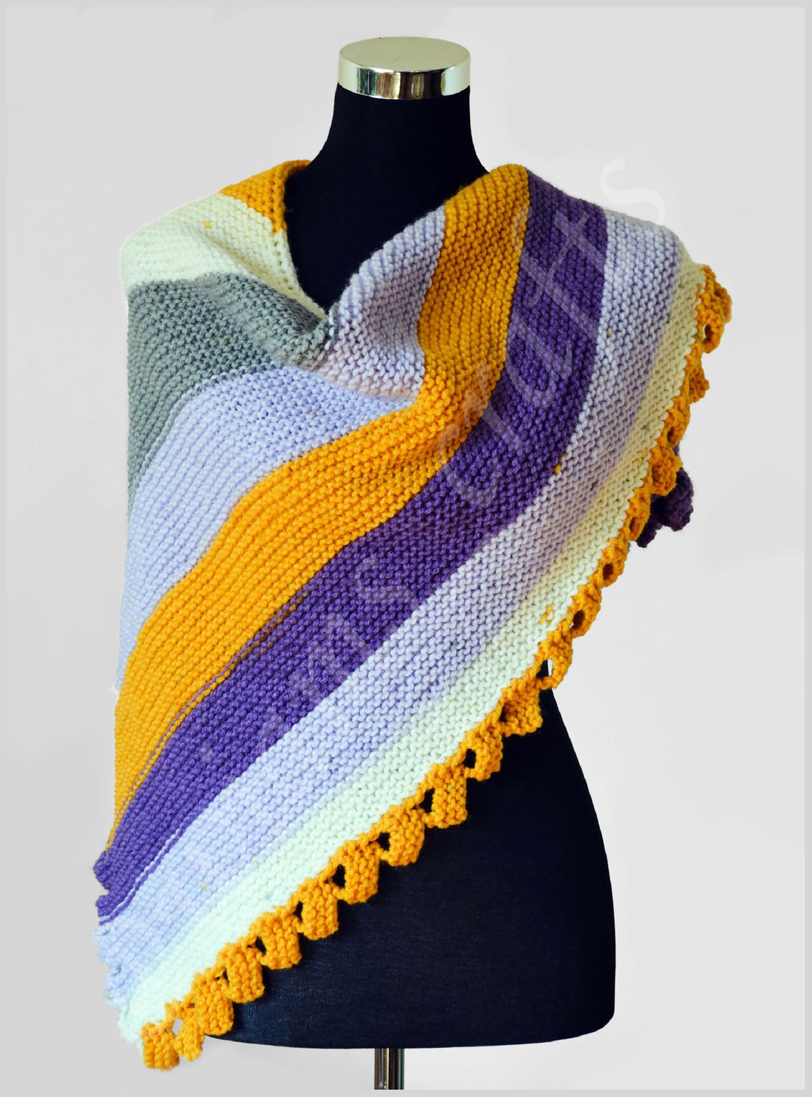 Dragon Tail Shawl - Knitting Pattern PDF by Wiam's Crafts - Etsy Canada