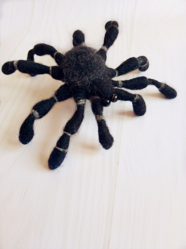 Needle Felted Spider Brooch Black Realistic Spider Pin - Etsy