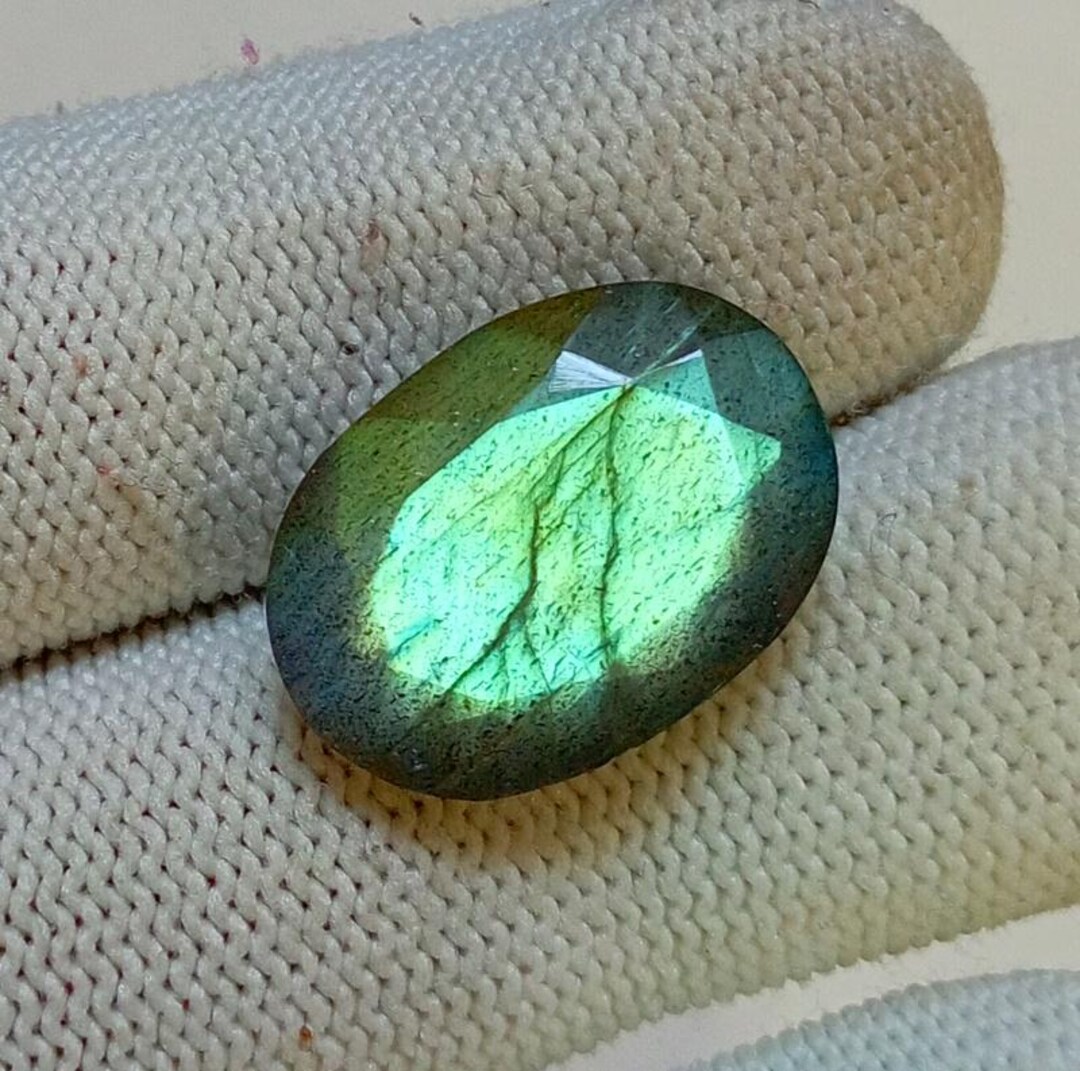 Faceted Multi Fire Labradorite Cut Stone : 17.90 Carat Loose Gemstone ...