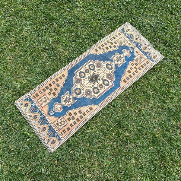 2x4 Runner Rug - Etsy