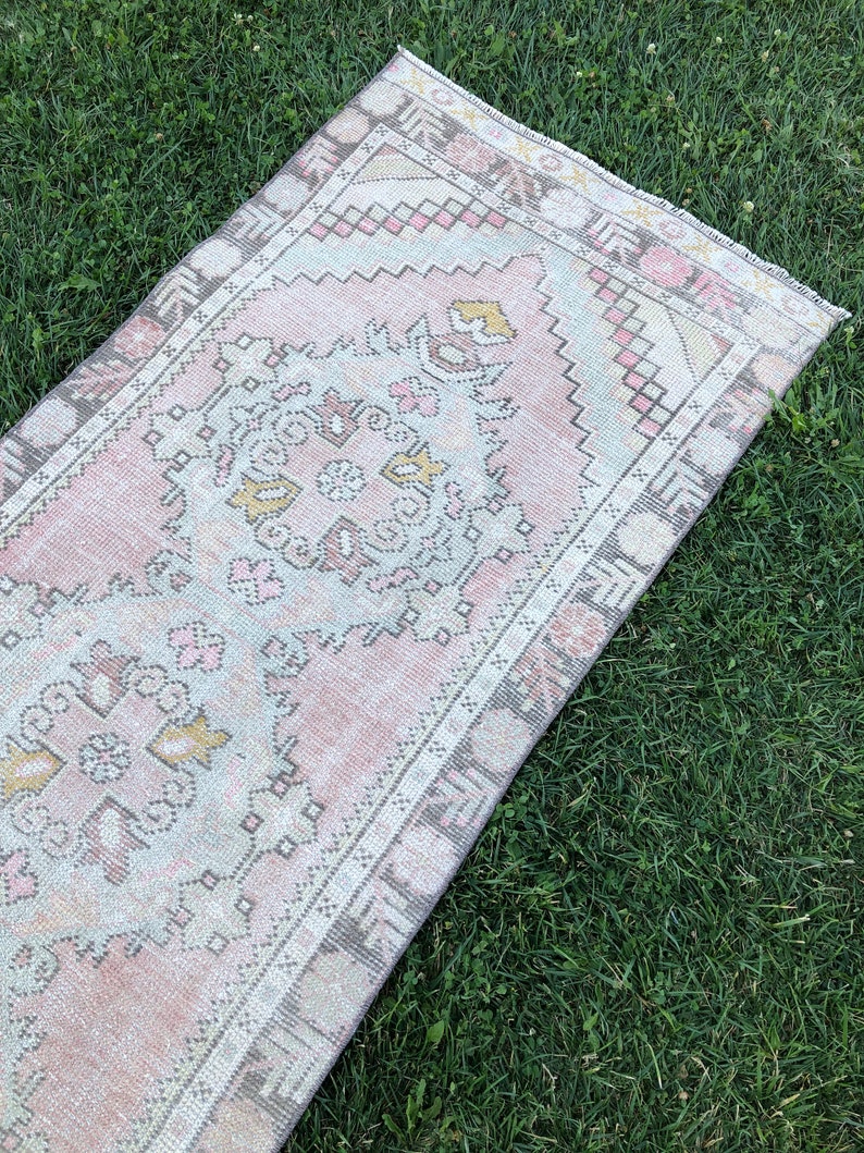 Pink Turkish Runner 3x9 Vintage Rug Green Oushak Runner - Etsy