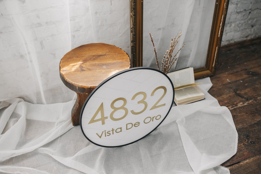 Round House Number Sign: White Wood Plaque With 3D Numbers - Etsy