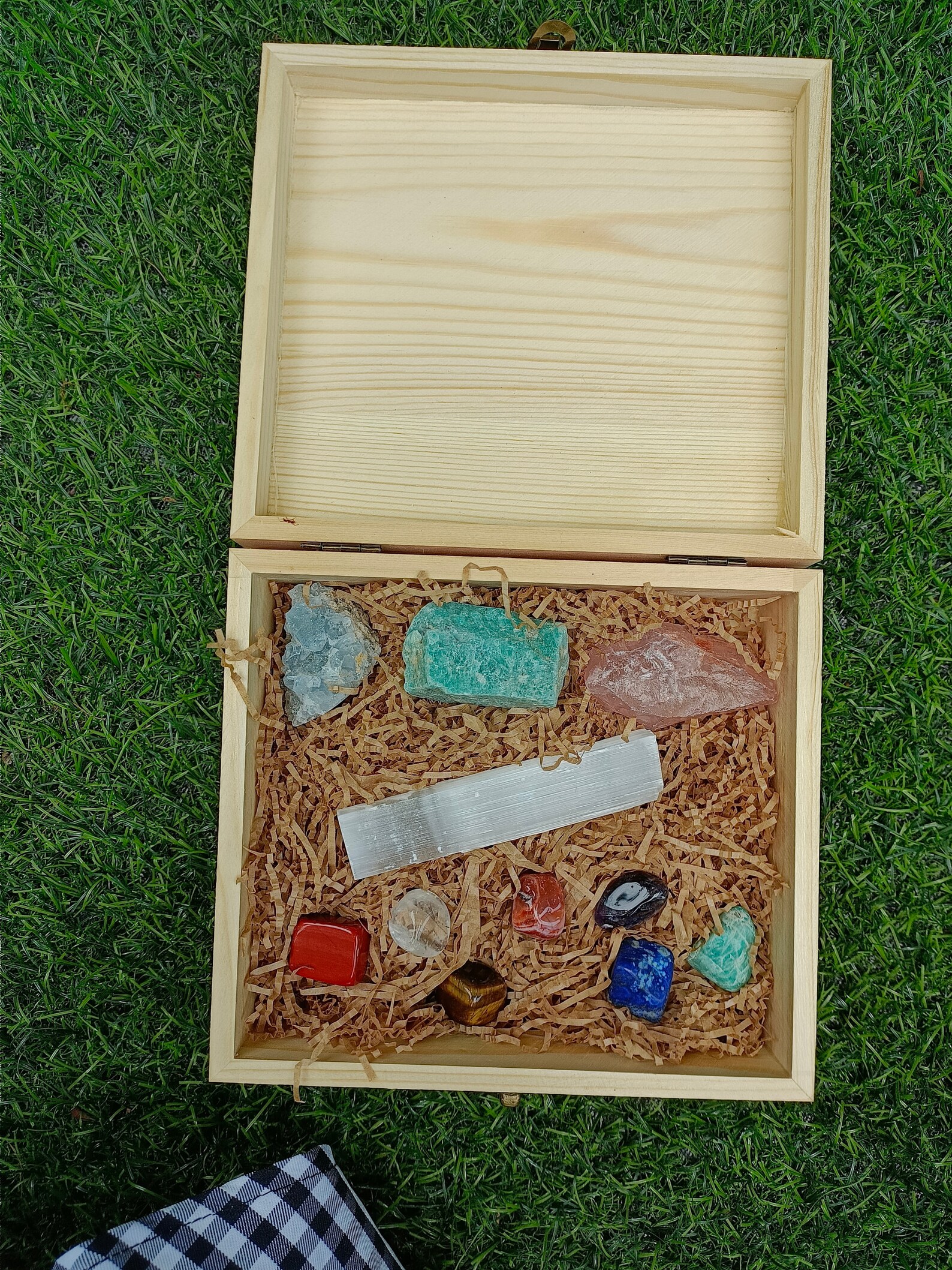 Healing Crystals and Stones Gift Set of 11 | Etsy