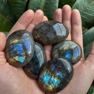 Flashy Labradorite Palm Stone: Iridescent Polished Crystal - Etsy