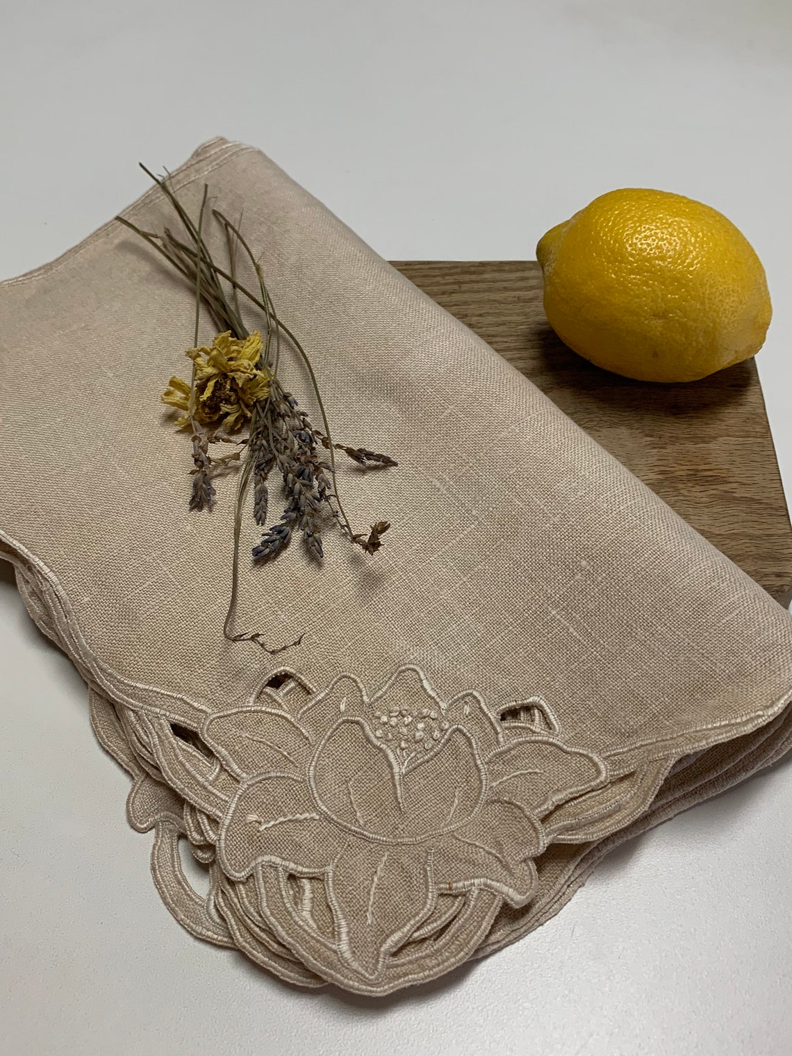Nice Vintage Linen Embroidered/cutwork Napkins Set of 6 - Etsy