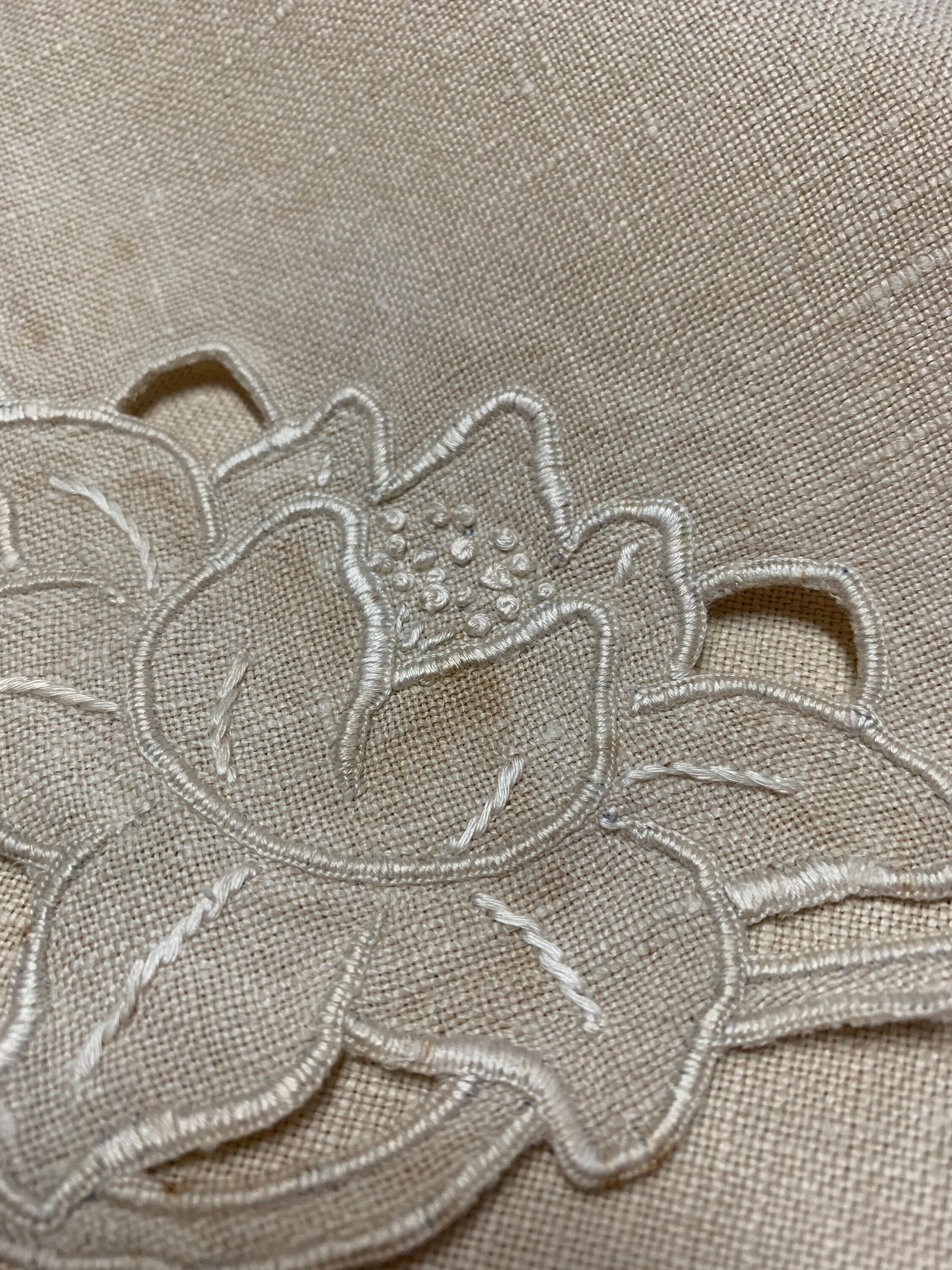 Nice Vintage Linen Embroidered/cutwork Napkins Set of 6 - Etsy