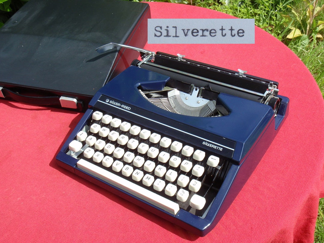 Silver Reed Silverette Typewriter Manual Portable Working Typewriter ...