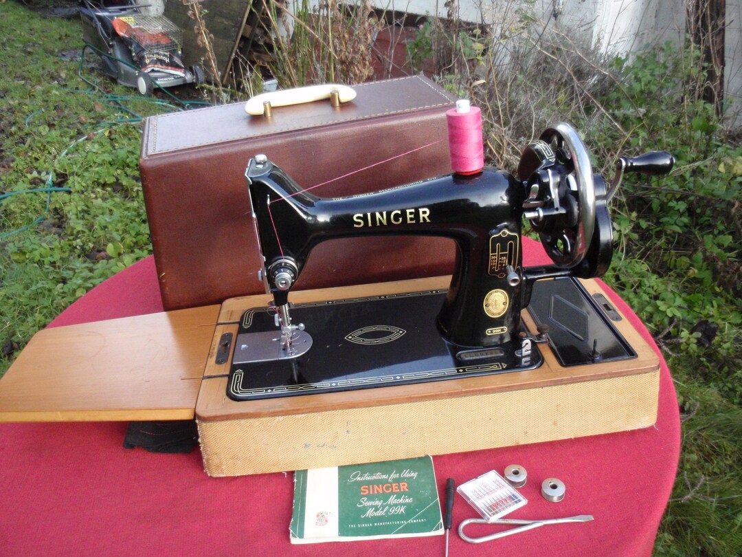 Singer 99K Sewing Machine Hand Crank 1956 Vintage Working Singer Hand ...