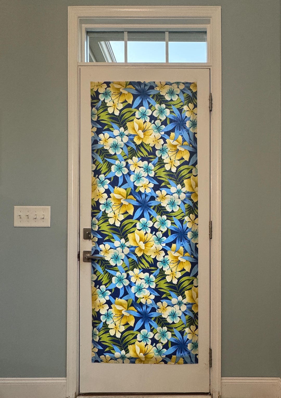 Magnetic Shade | 24"x66" | Limited Quantities | Blue Tropical | 100% ...