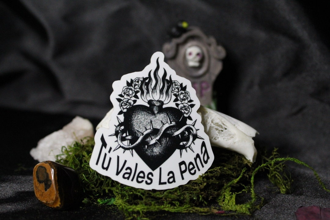 Tu Vales La Pena Sticker: Sacred Heart Goth Spanish Vinyl Sticker - Etsy