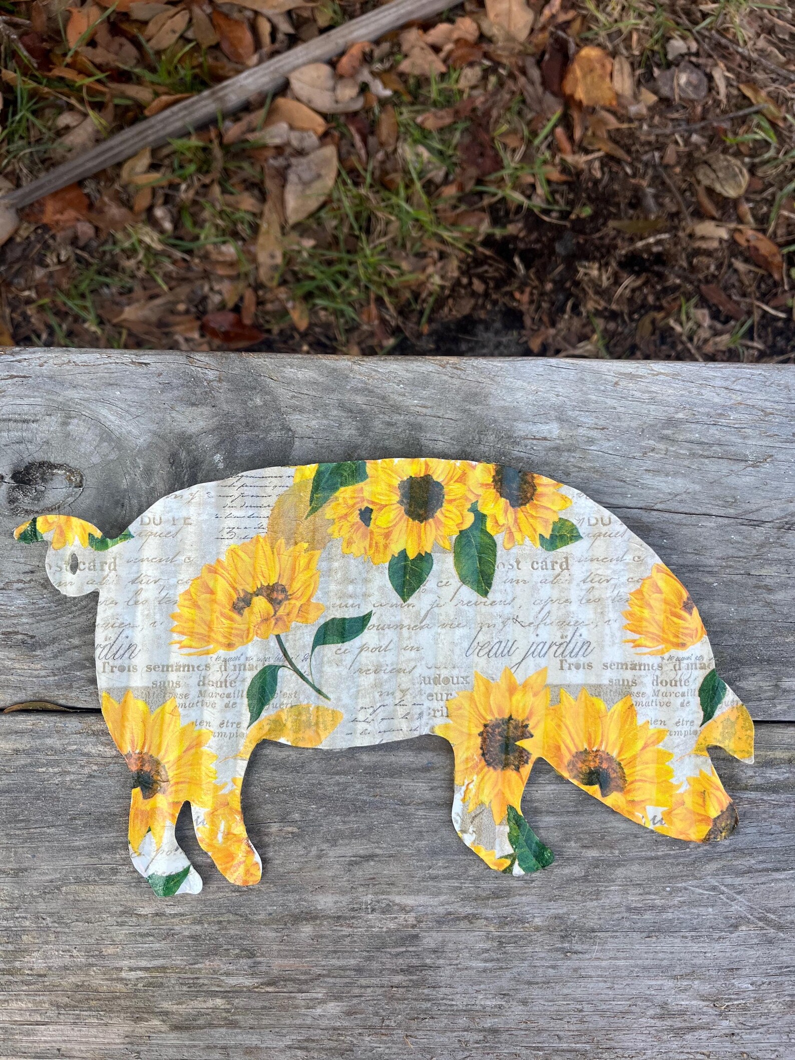 Decoupage Metal Pig Sign: Farmhouse Sunflower Decor - Etsy