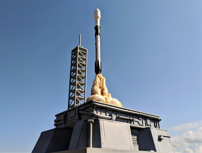 Handcrafted Falcon 9 Launch Diorama - Spacex Rocket Display - Etsy
