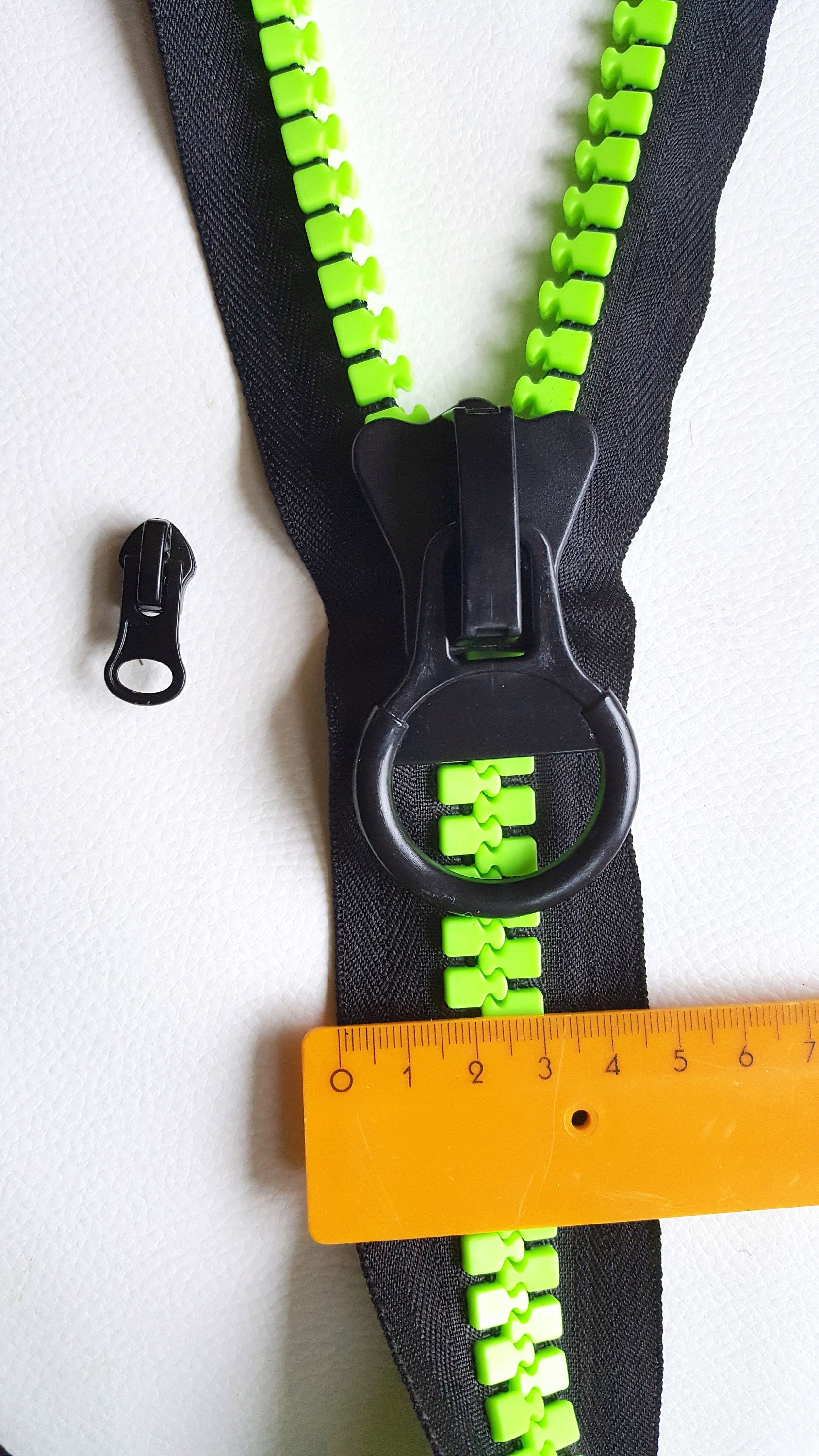 Jumbo Zippers 14 Mm Coarse for Large Pockets Etc. Divisible 60 - Etsy