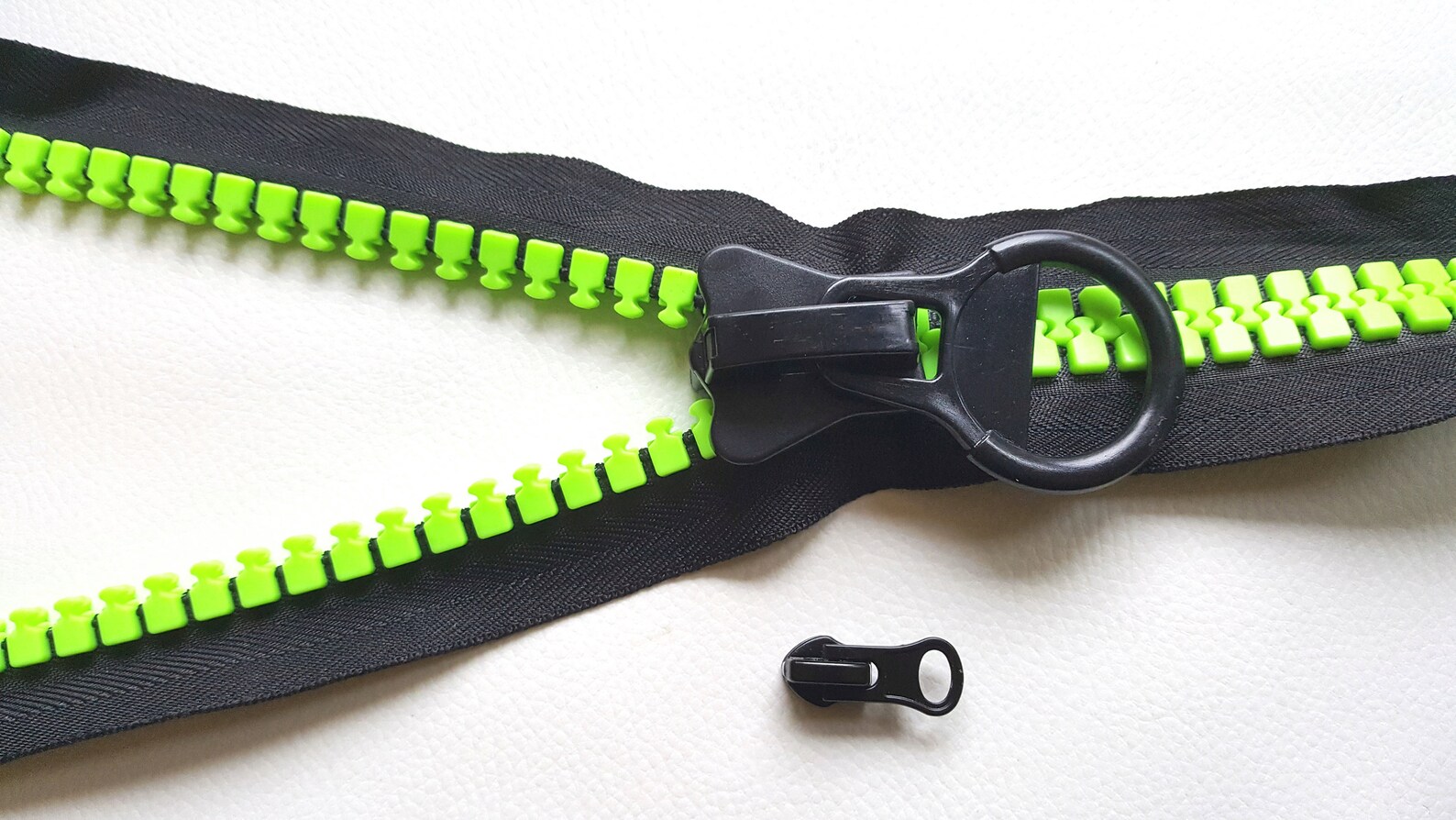 Jumbo Zippers 14 Mm Coarse for Large Pockets Etc. Divisible 60 - Etsy