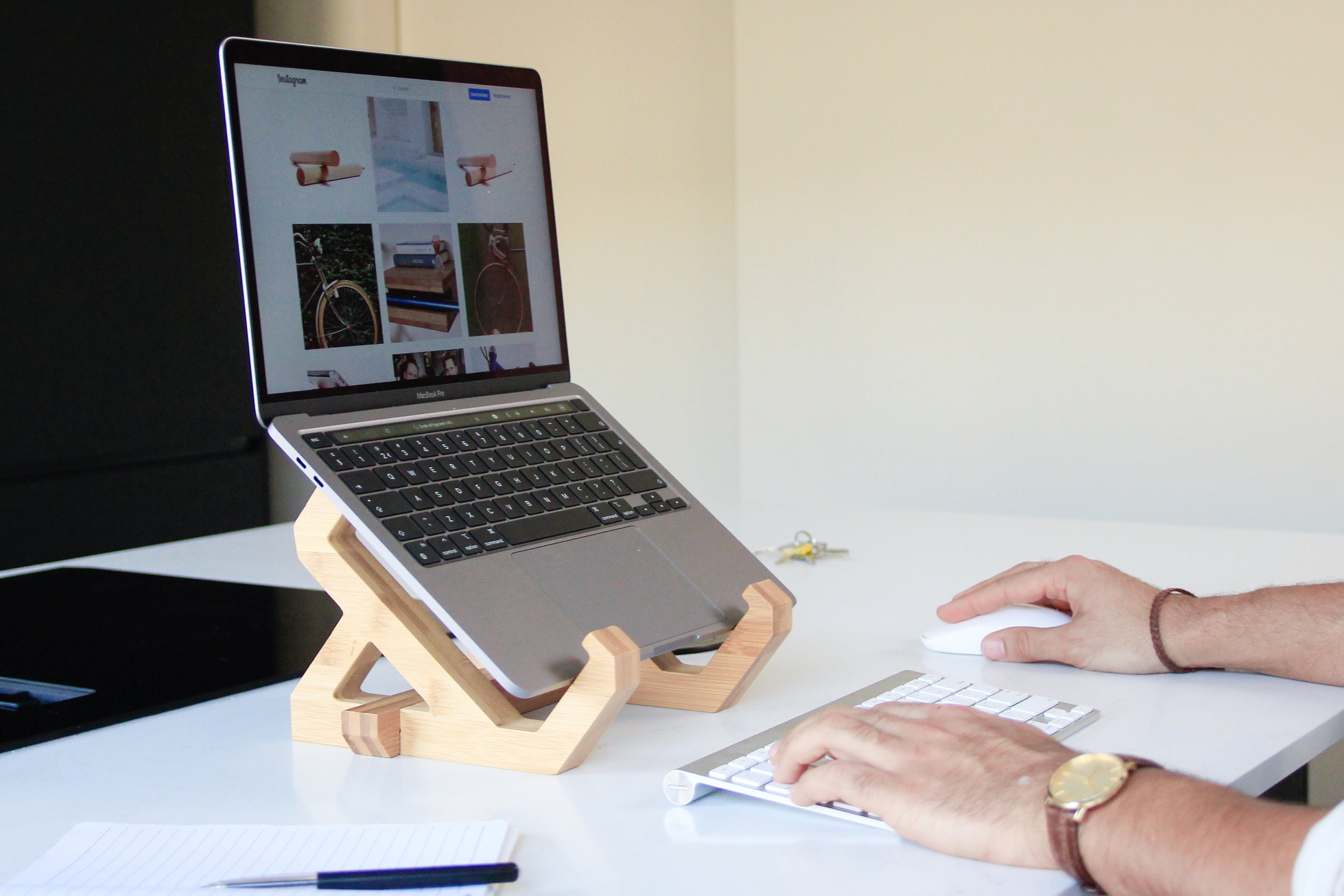 Laptop bamboo stand store