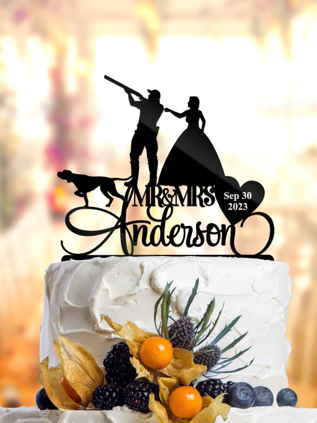 Hunter Cake Topper With Hunting Groom and Bride, Hunting Wedding Couple ...