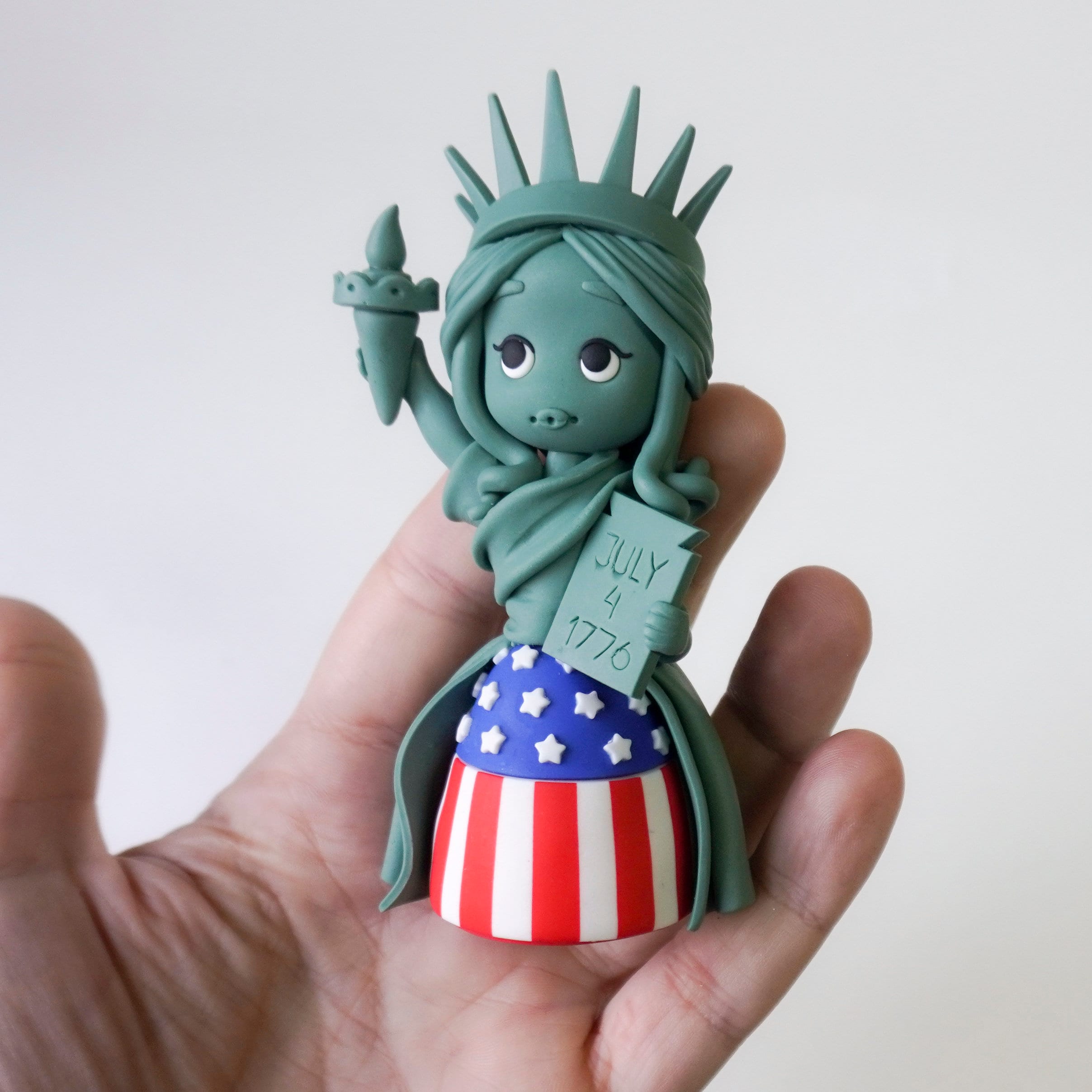 Clay Statue Of Liberty Model