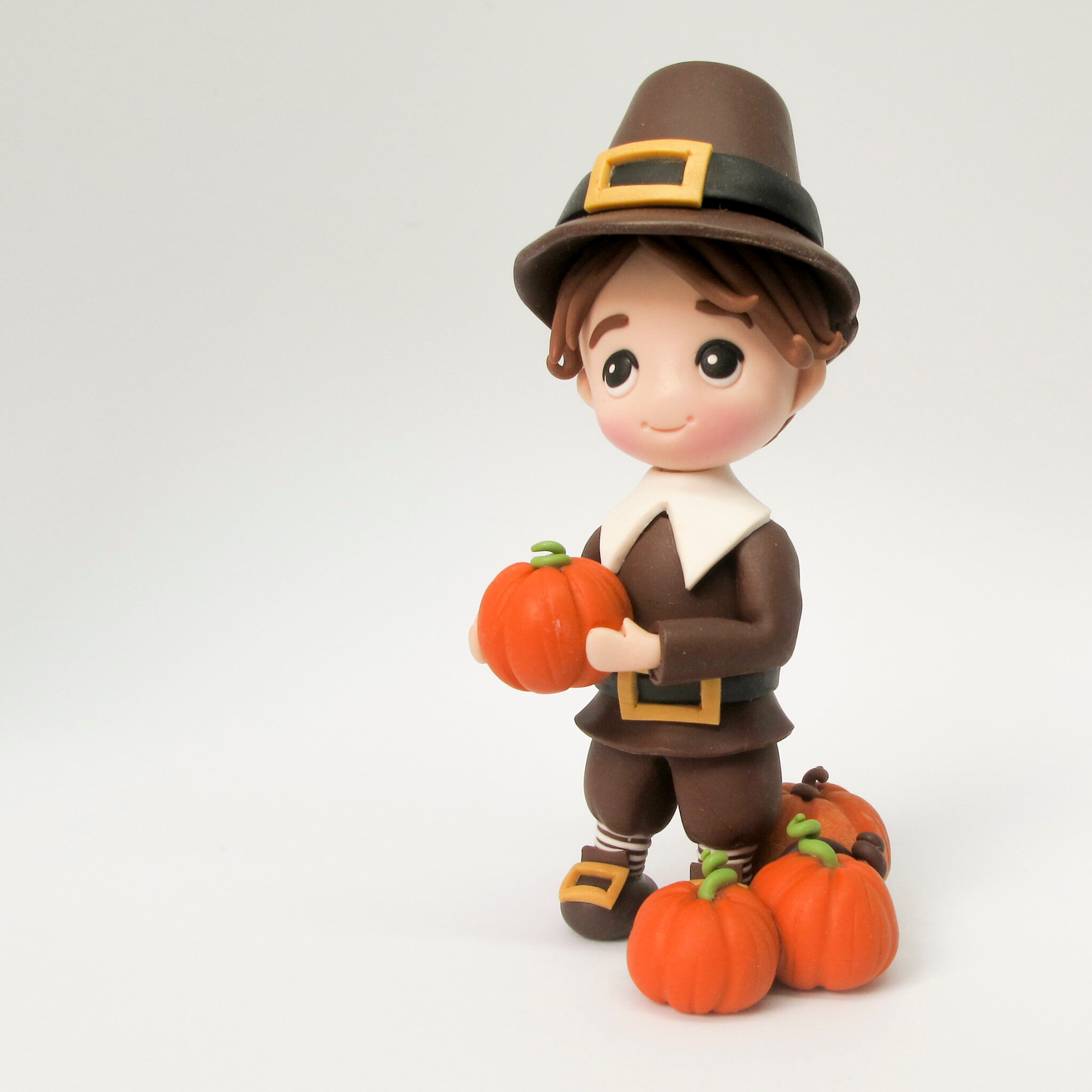 Thanksgiving Poylmer Clay Decor, Pilgrim Couple Figurine, Handmade ...