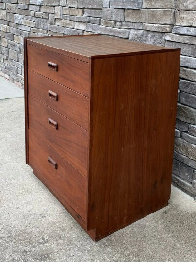 Lane Mid Century Walnut & Formica 4-drawer Chest of Drawers - Contact ...