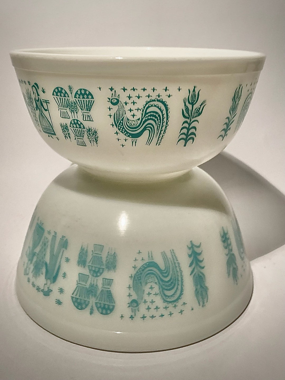 PYREX Butterprint White Mixing Bowls | 1950s Pyrex | Amish Folk Pyrex ...