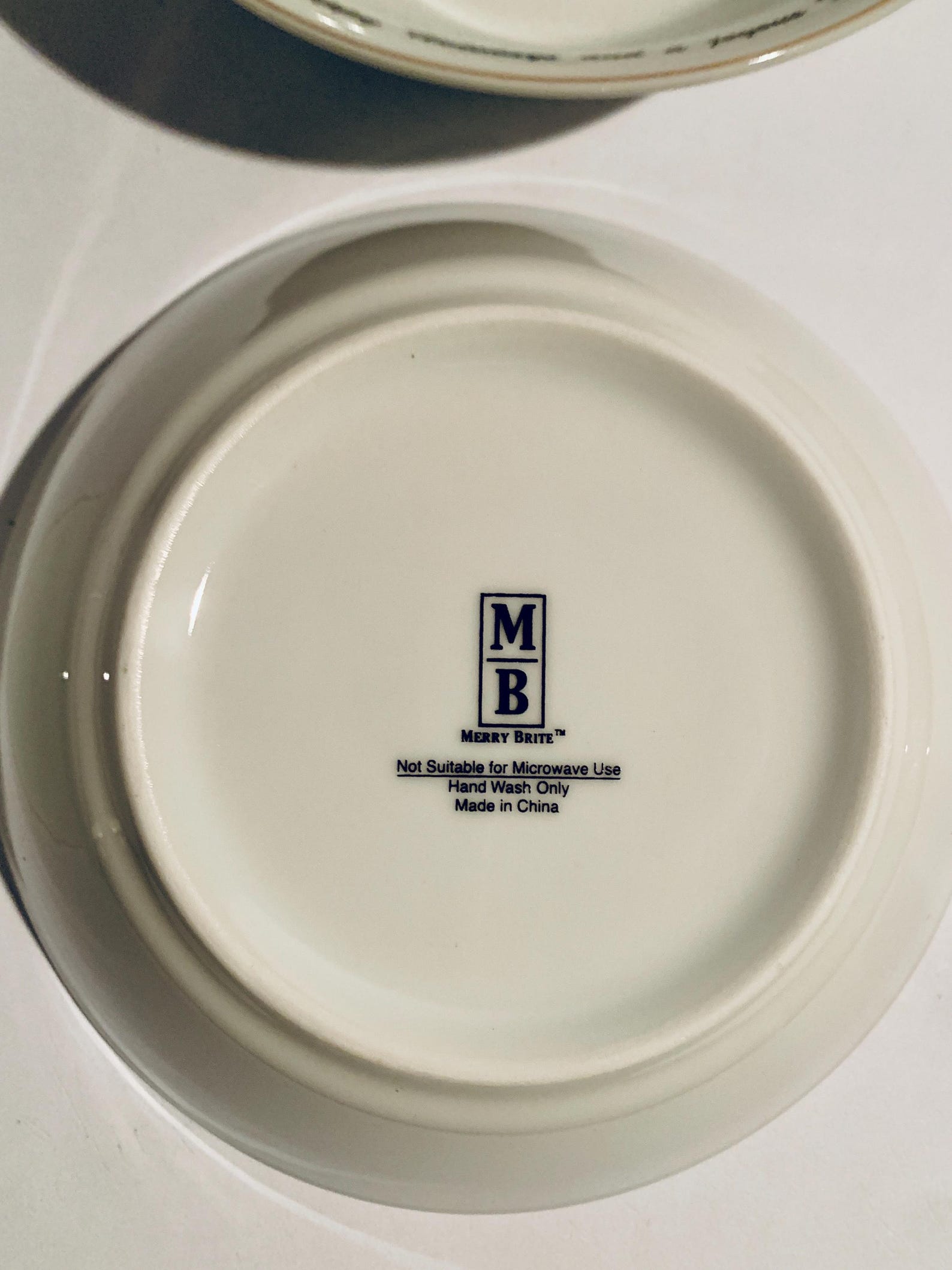 Vajilla navideña Merry Brite: platos, cuencos y tazas vintage para las ...