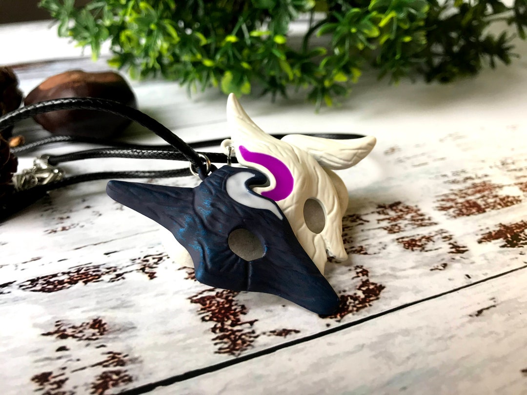 Kindred Mask Exclusive Necklace - Etsy