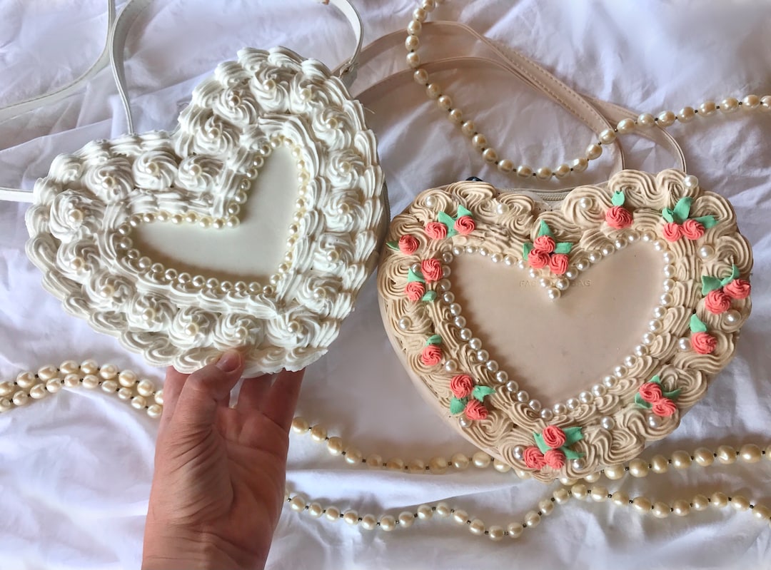 Wedding Cake Purse/ Bridal Party Special Occasion Purse/ Frosted White ...