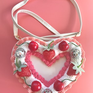 Heart Shaped Cake Purse/ Frosted Kawaii Purse/ Cute Cake Handbag ...