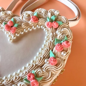 Wedding Cake Purse/ Bridal Party Special Occasion Purse/ Frosted White ...