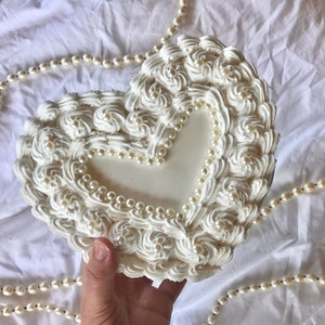 Wedding Cake Purse/ Bridal Party Special Occasion Purse/ Frosted White ...