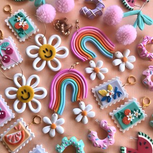 Loopy Daisy Flower Earrings/ Smile Flower Earrings/ Retro Statement ...