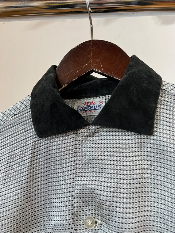 Med Large, 1950s Campus Shiny Silver Loop Collar Shir… - Gem