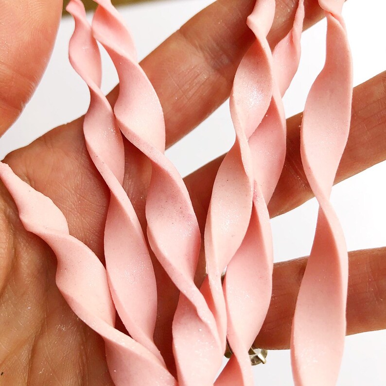 Gorgeous Gold and Pastel shaded corals and sea shells. 40 | Etsy